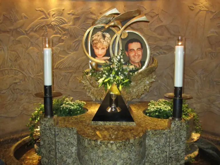 Diana and Dodi's Engagement Ring